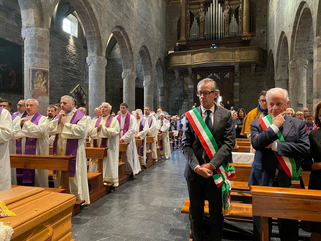 Omelia del Vescovo per la Santa Messa esequiale di Monsignor Mario ...